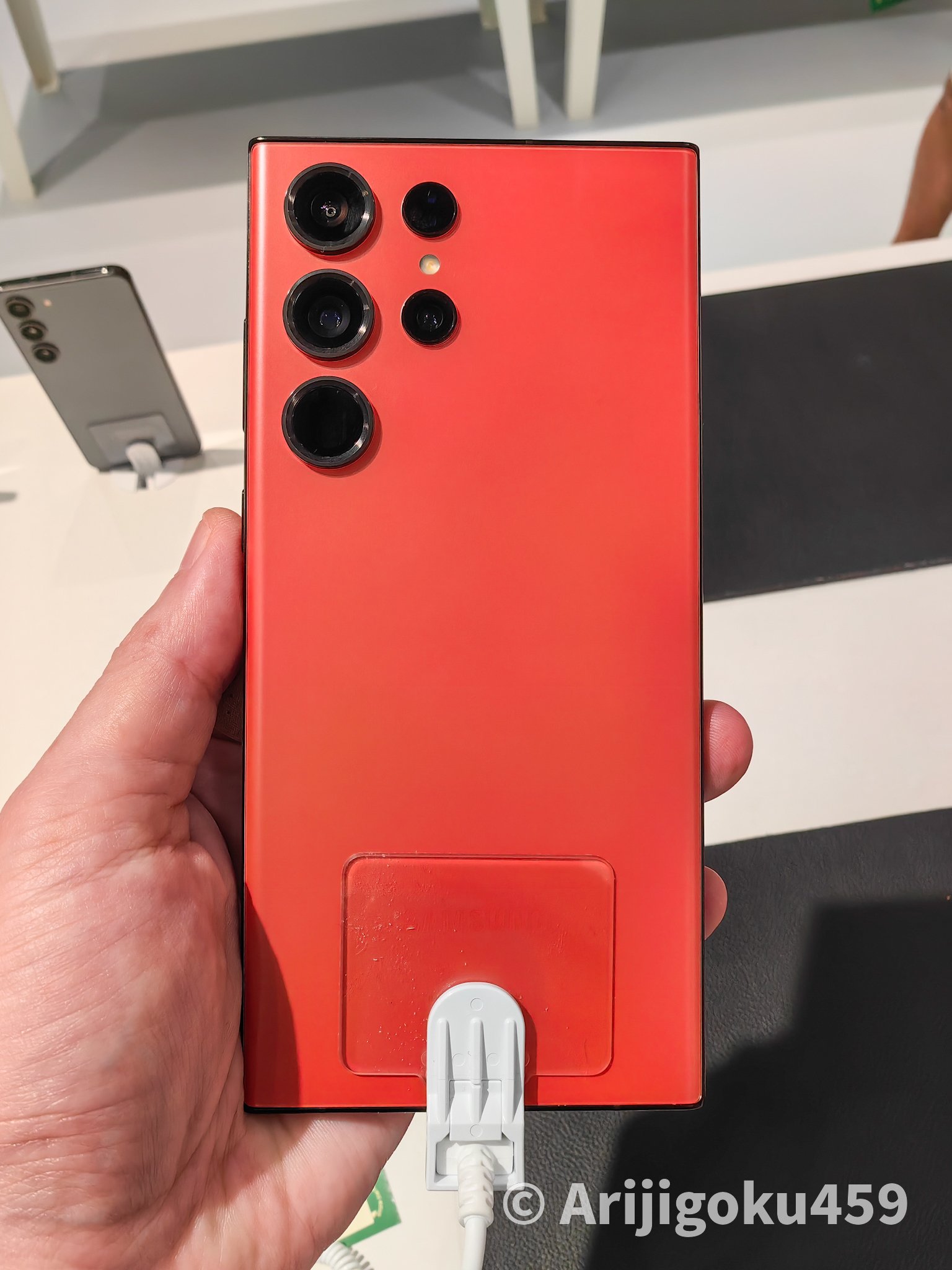 Alvin on Twitter: "Okay, so the Galaxy S23 Ultra in Red is finally looking like a real red ...