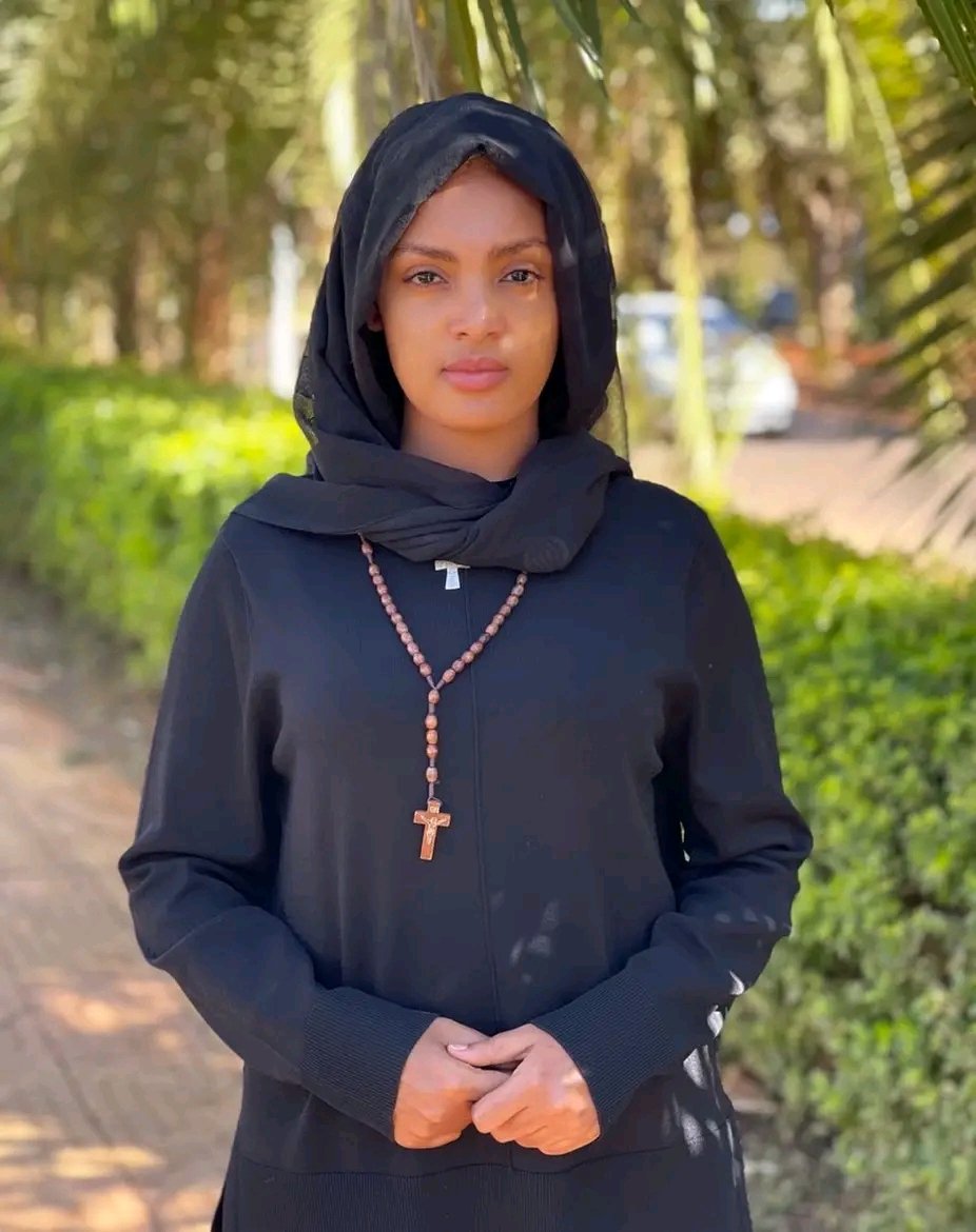 Tadele Tibebu on Twitter: "አርቲስት ህብስት ጥሩነህ🖤 አርቲስት ብሌን ማሞ🖤 አርቲስት ህሊና በላይ🖤አርቲስት ግርማ ተፈራ🖤አርቲስት ...