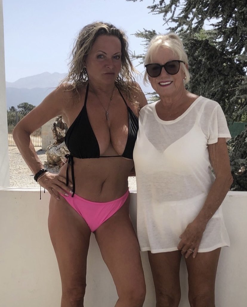 Jennys Matures 🔞 on Twitter: "RT @AshbyDebee: This is my Mum and me now, following my last post xxx"