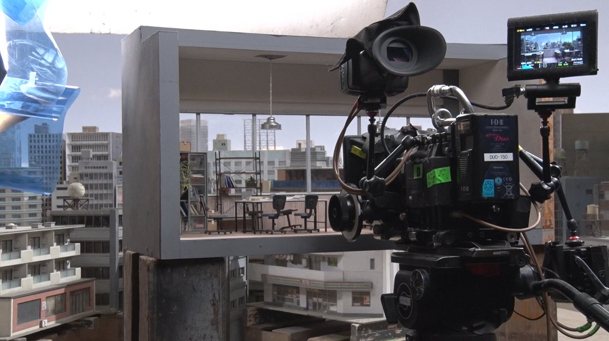 Deka Black on Twitter: "RT @tetritecross: scenes where you see the giant battles through the ...