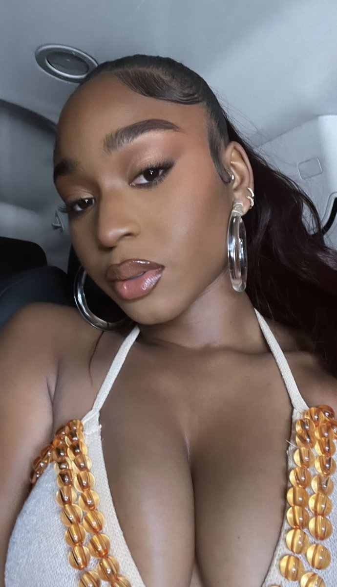 Pop Base on Twitter: "Normani looks stunning in newly shared Instagram photo."