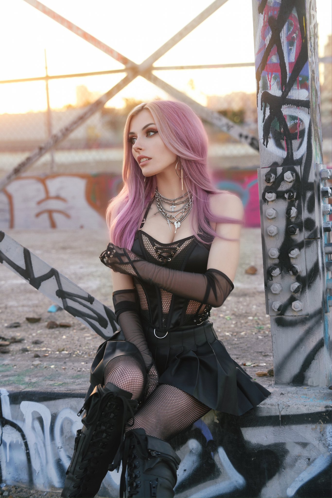 ROLYAT・ﾟ on Twitter: "Feeling like I’m channeling Misa Amane with this outfit💜 https://t.co ...