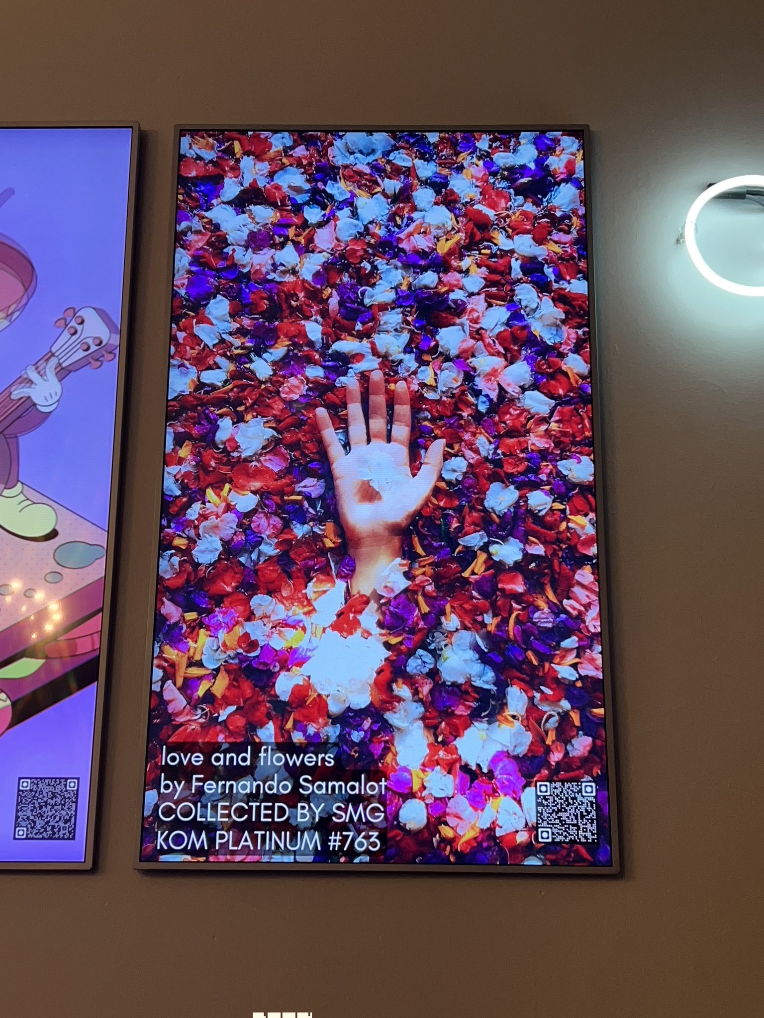 Gilberto on Twitter: "Where friends gather. @DreamDWTN @crypt_gallery by @Kingofmidtown1 . Love ...