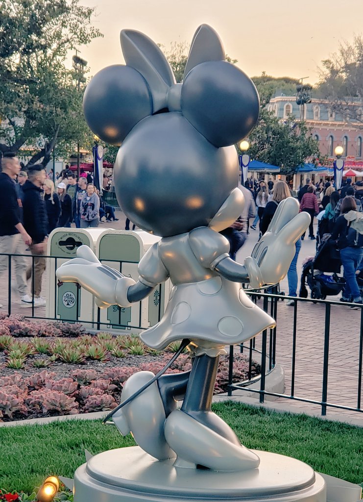 Bugmag On Twitter I Want A Ride Where You FUCK Minnie bugmag-on-twitter-i-want-a-ride-where-you-fuck-minnie