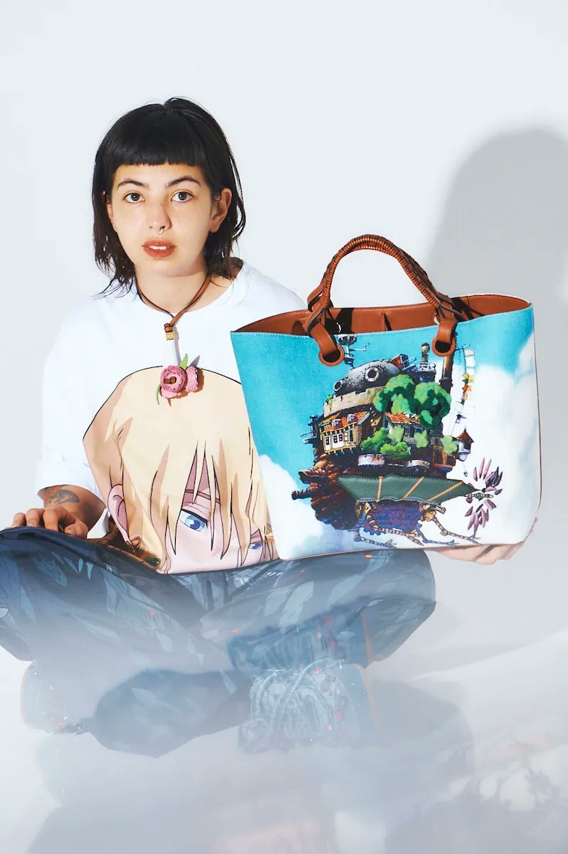 GINZA on Twitter: "ロエベと『ハウルの動く城』コラボレーション👀 編集部の心に刺さったアイテムを紹介。https://buff.ly/3HyBCAv"