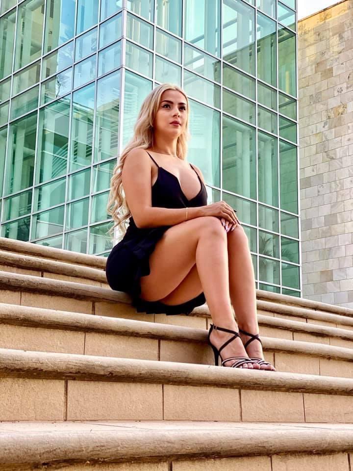 alemiarojas on Twitter: "Linda semana! Comienza de lo mejor entrando a mi Pag Azul 💙 https ...