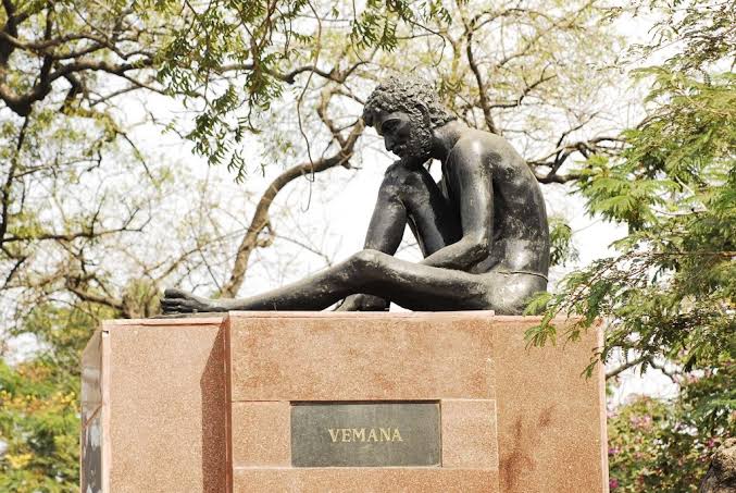 Kumaragiri Vema Reddy popularly known as #Vemana (వేమన) was a great ...