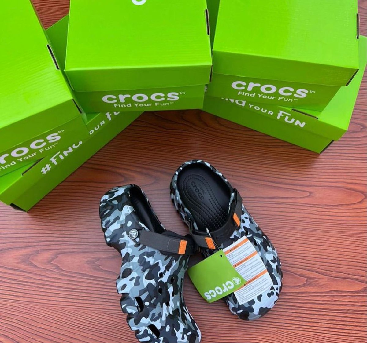 Gamesplugg on Twitter: "RT @crocs_hub: ALL TERRAIN CLOG CROCS 400 CEDIS SIZE:40-45"