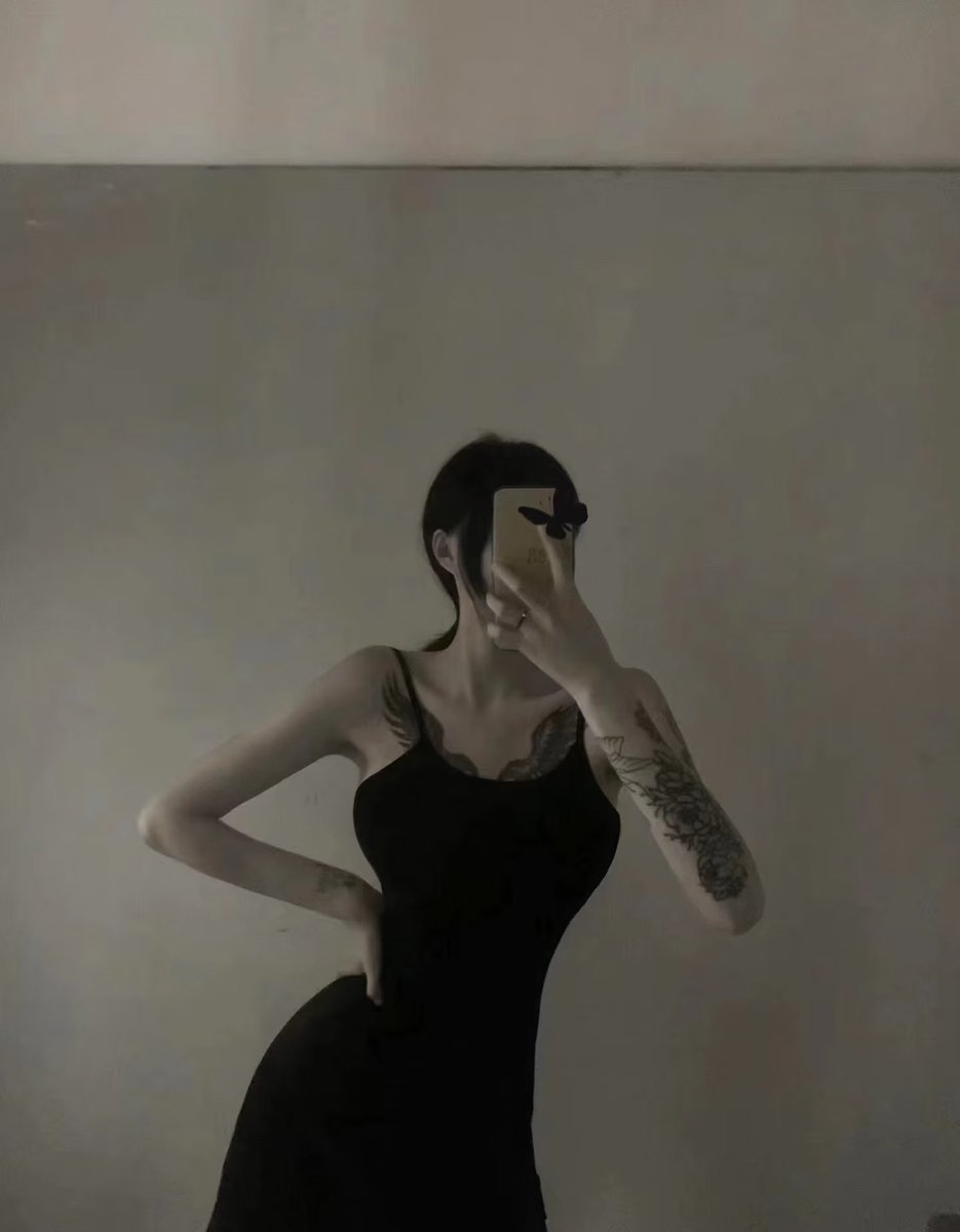 武汉资源cc on Twitter: "洪山 小新 7P 11PP 172 48KG 胸D 开课中，前凸后翘，身材无敌，全是优点，热情漂亮身材好 女友般的体验 喜欢的老哥也可以加群讨论，群里有 ...