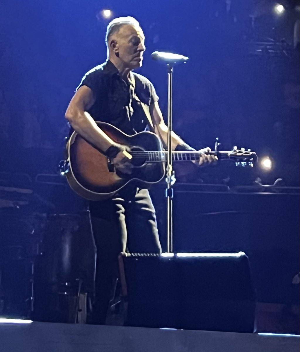 ForidaBoy on Twitter: "A few photos from last night’s outstanding performance in Orlando by ...