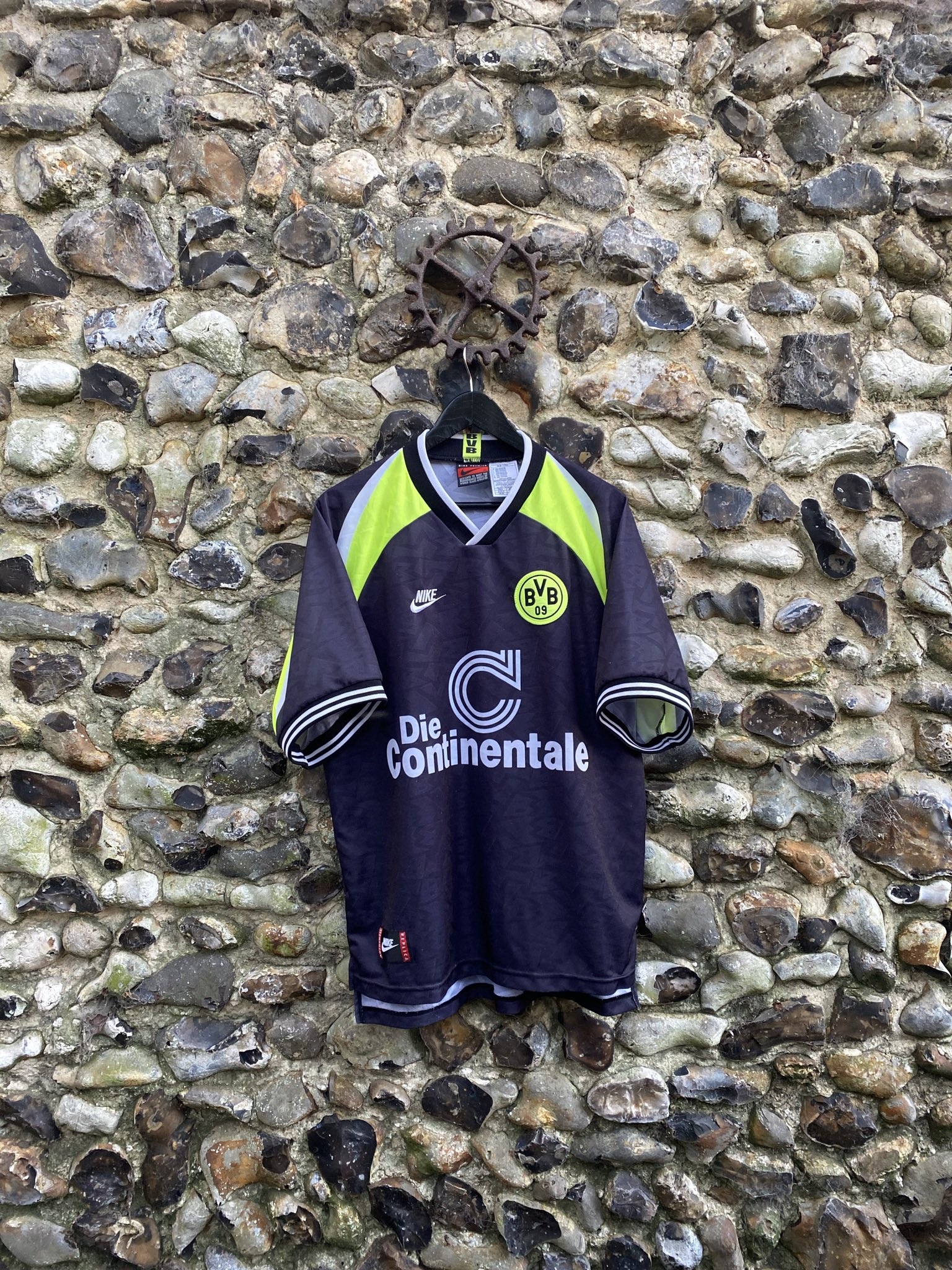 Forbidden Football Shirts 👕 on Twitter: "@jason_connolly @classicshirts @BlackYellow ...