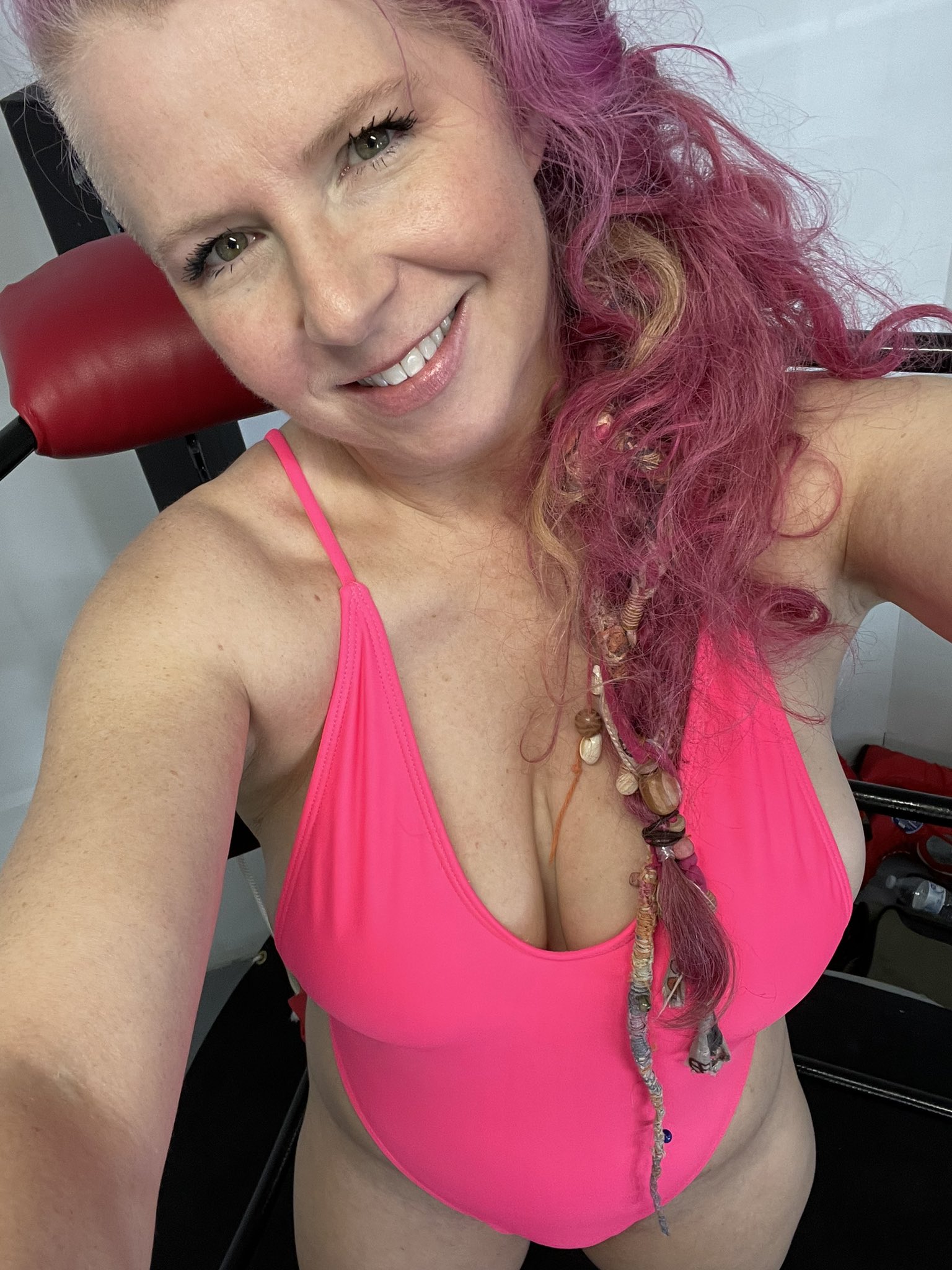 Sybil Starr on Twitter: "@Slackhurst @MsDakkota Come get some https://t.co/0coxDBinme" / Twitter