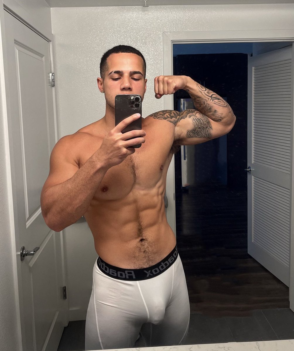 Hypnospiralmaster on Twitter: "•Hottie honorary award Vinnie Hacker Jordan Torres Andrew Garfield"