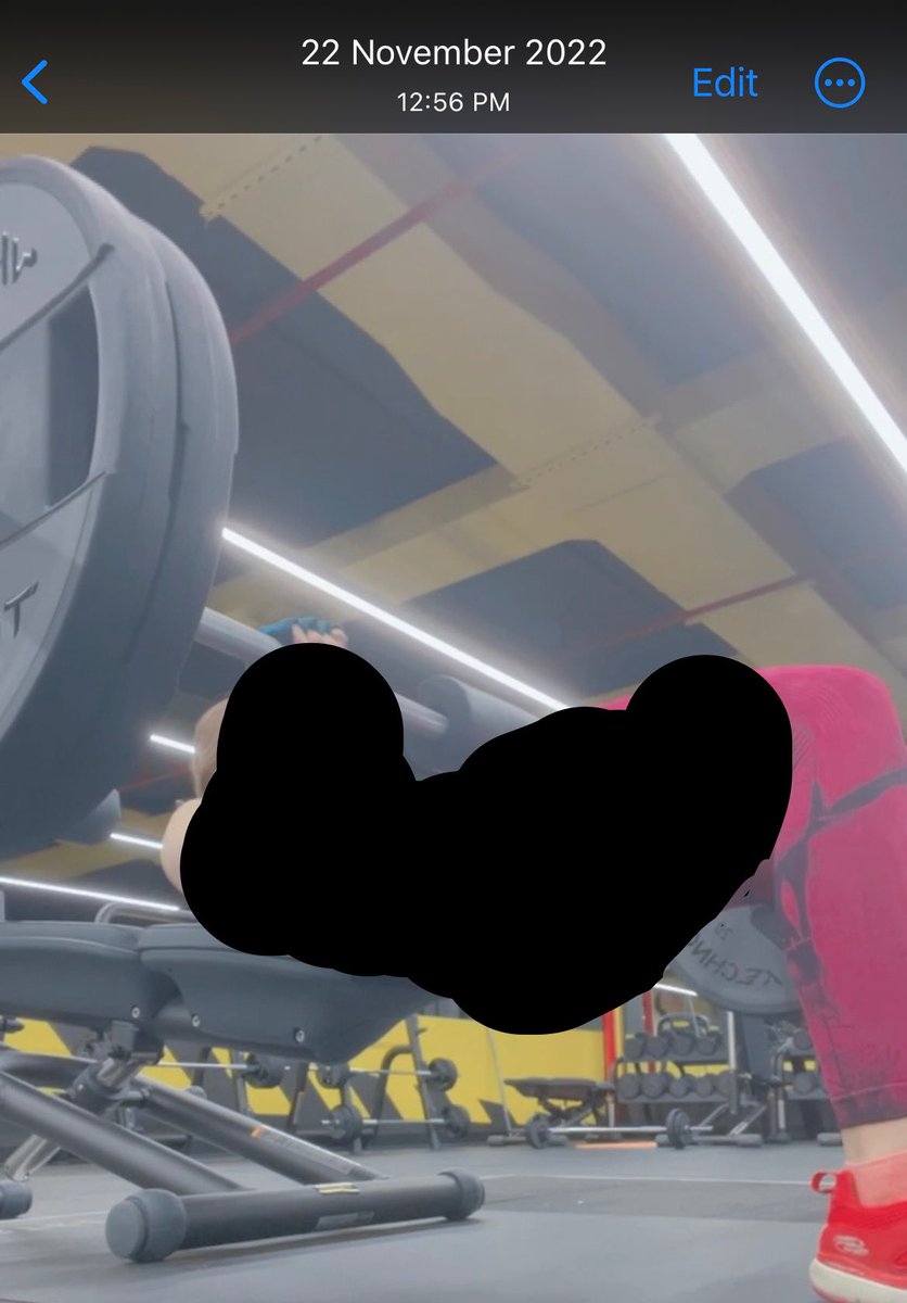 رهف. on Twitter: "الفرق بين الصورتين سنه ونص من اني اسوي تمرين الhipthrust بوزن 18kg الى 100kg 😭 ...