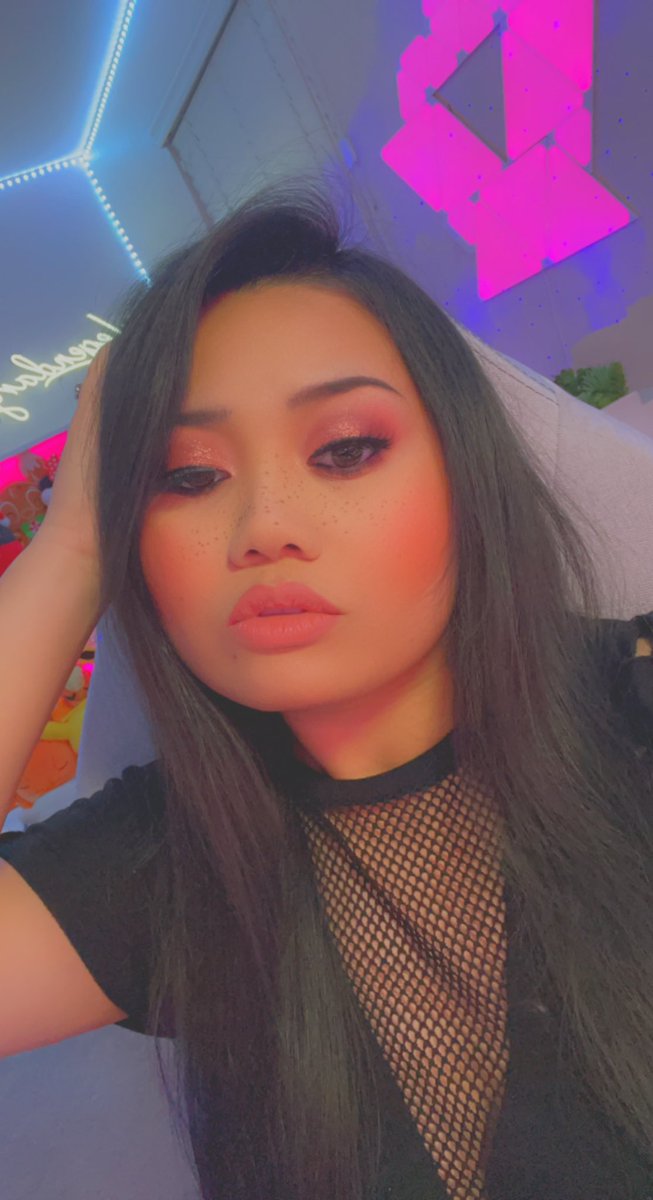 ꜰɴᴀᴛɪᴄ 𝘅𝗟𝗲𝗴𝗲𝗻𝗱𝗮𝗿𝘆𝗗𝗼𝗹𝗹𝘅 𝗝𝗮𝗻𝗮🧸 On Twitter Mommy Doll After Dark 🧸 M Twitch Tv