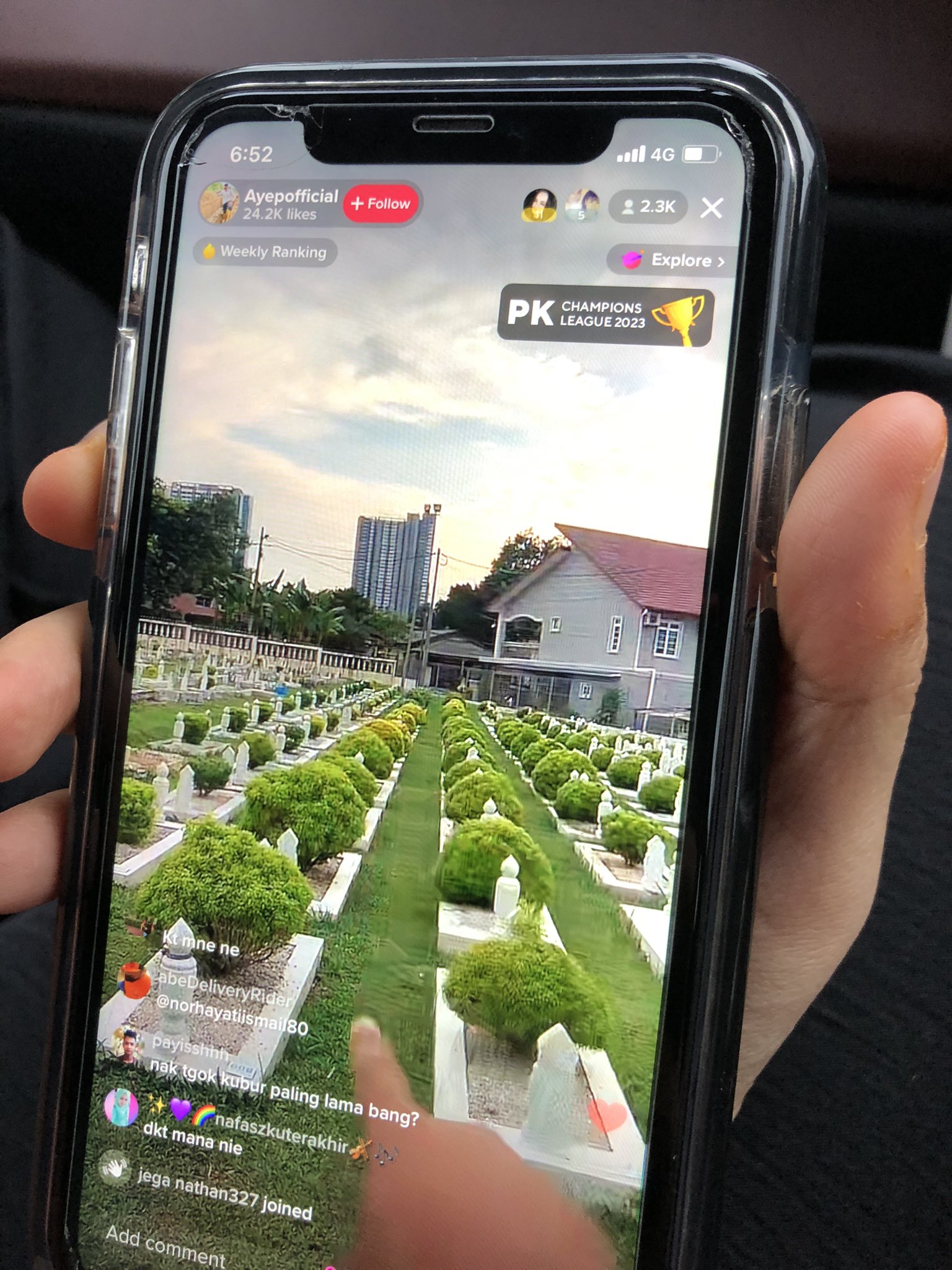 🌹Rosie🇲🇾(Comms open) (@Rosie_Amethyst_) / Twitter