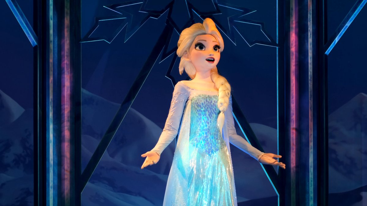 HKDL Fantasy on Twitter: "RT @DisneyParks: We couldn’t keep it in ️ Here’s a sneak peek of Elsa ...