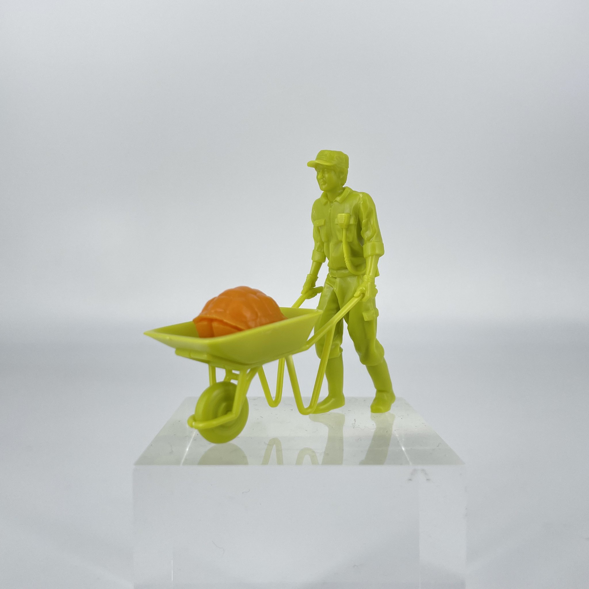 海洋堂ARTPLA on Twitter: "@yosii_4 @TANABE66583351 ゆるキャンは1/24ですが、動物シリーズは1/35で人物がたくさんおります...(小声 ...