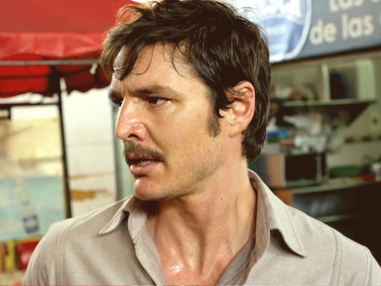 davina on Twitter: "pedro pascal as javier peña: a thread!"