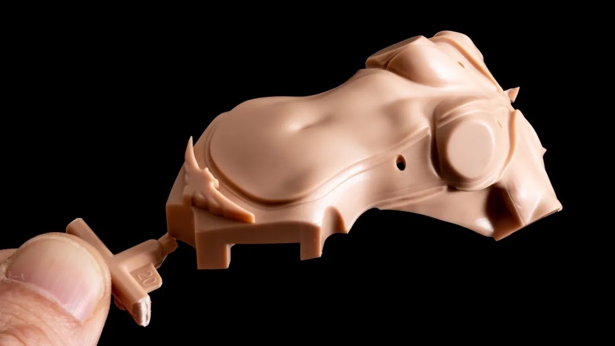 nippper.com on Twitter: "オールドスクールな仕立てのパッケージですが、パーツの合いはさすがの最新キット！艶かしく美しいパーツをぜひその手で組んでください！ プラモデル界 ...