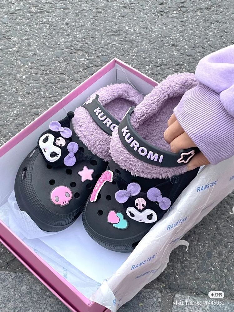SexyFusée👩🏻‍🚀🚀 on Twitter: "RT @sanriodaily: kuromi crocs 💫"