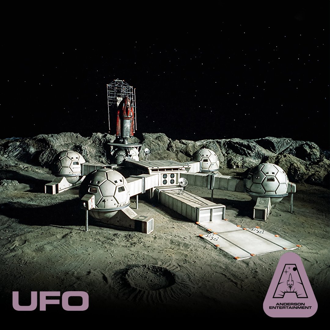Gerry Anderson on Twitter: "ON THE MOON! What are your favourite moon bases, lunar installations ...