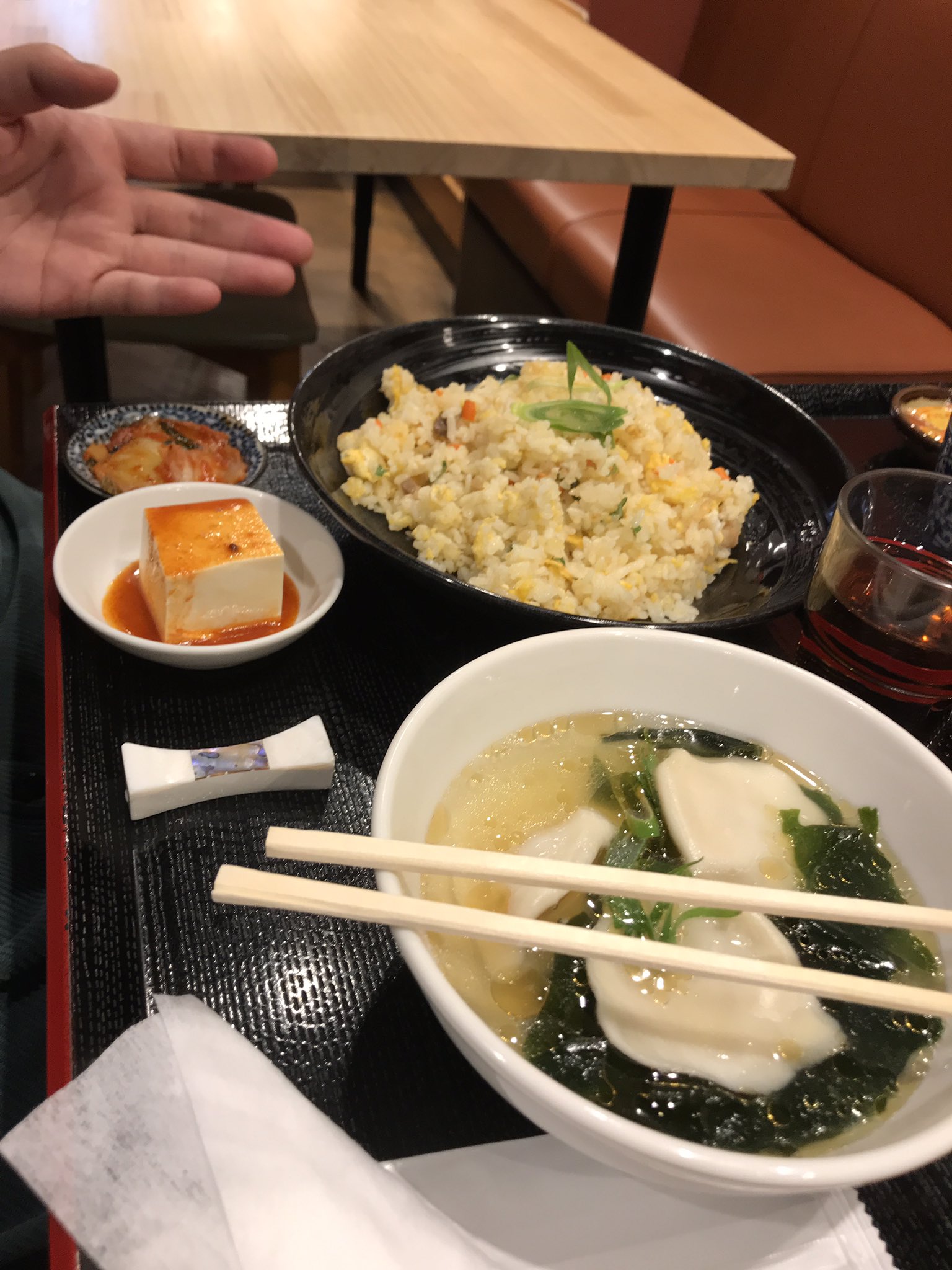 月亭天使 On Twitter 喜楽館女流ウィークの住吉踊りのお稽古後、ランチをご馳走になりました。 棗ちゃんが頼んだ日替わりだけ、ボリュームが半端なかった。(すでに水餃子二つ減ってます
