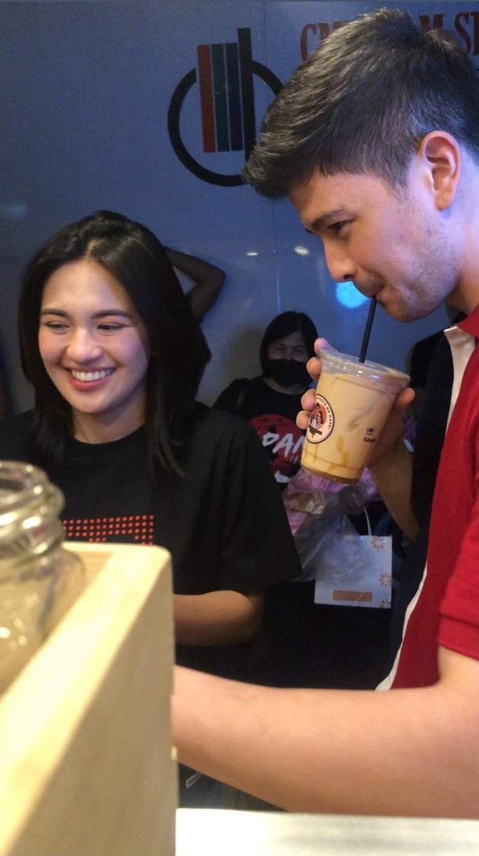 JulieVerse Space Ship 🛸 on Twitter: "More Photos and Video from last night! All credit goes to ...