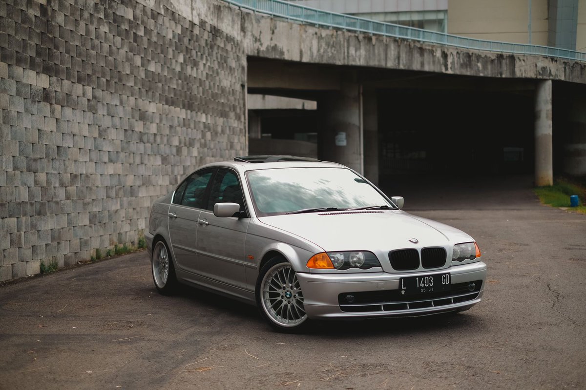 Suka Mobil Tua on Twitter: "BMW E46 325i (M54) 2001 Low km http://74.xxx Pajak jalan Interior ...