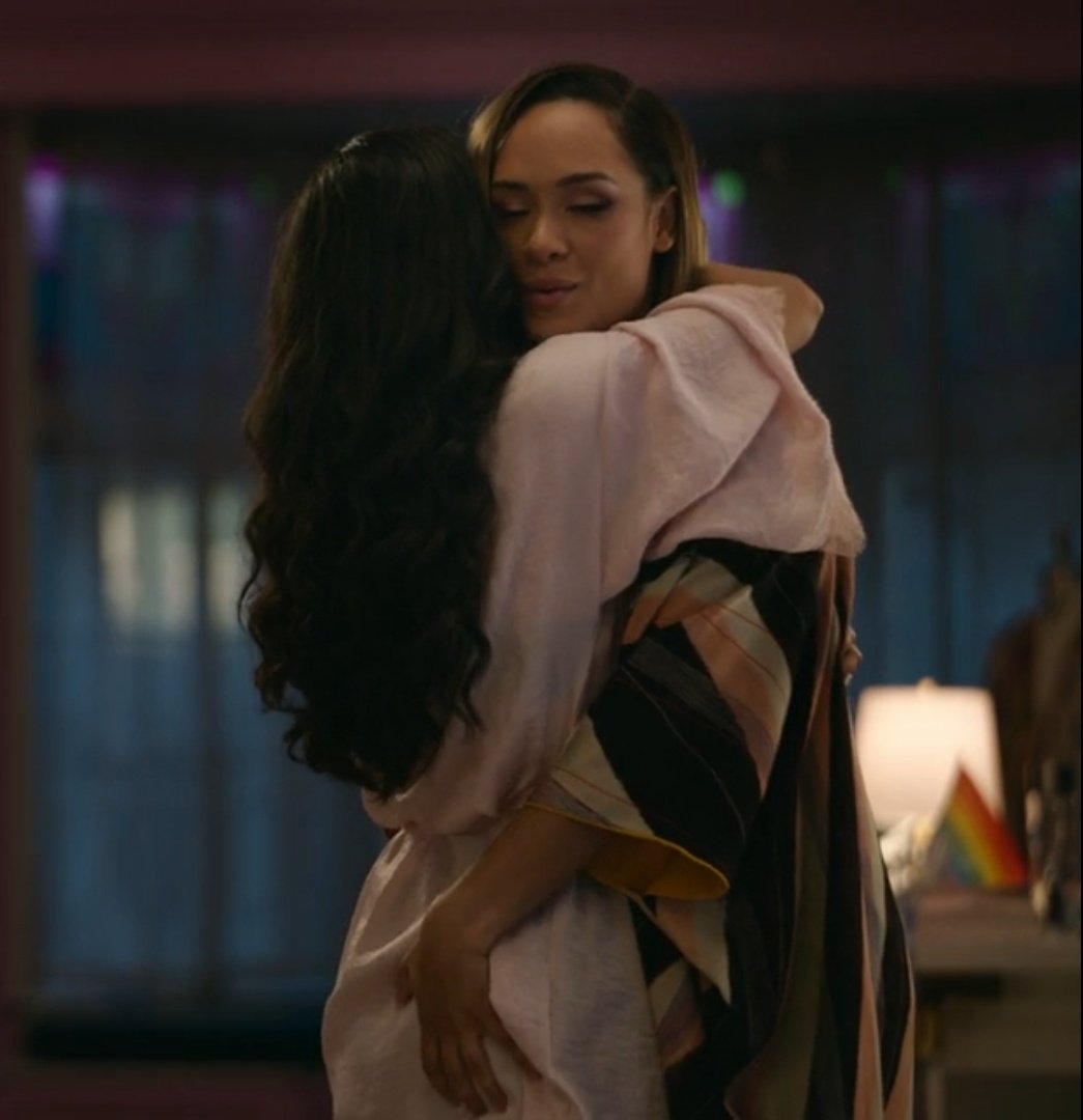 quinn and isabela from harlem on prime sapphics like @sapphicslike