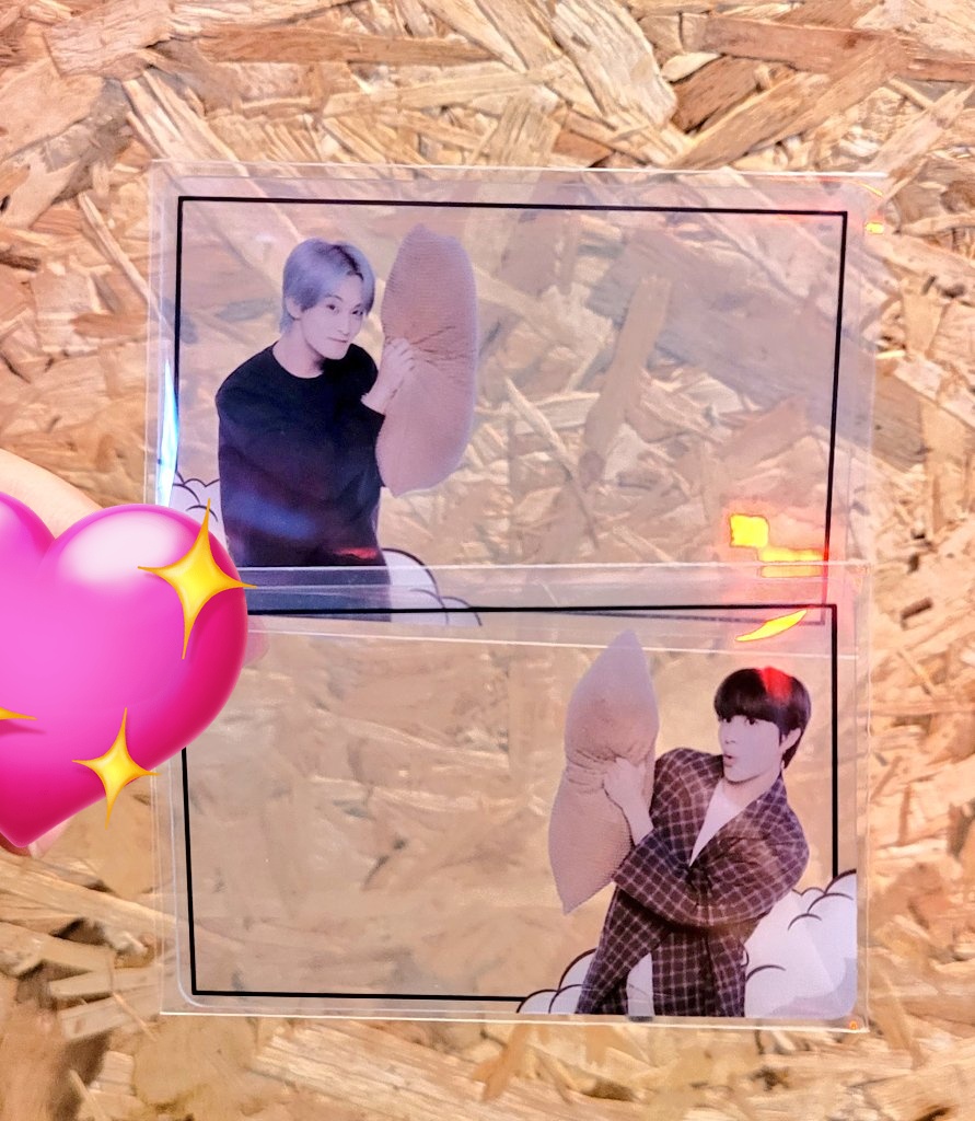 Dyva🌸 on Twitter: "Jungwoo's pretty and adorable poses for NCT Home MD >