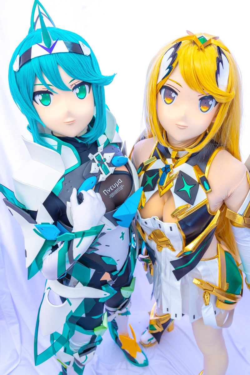 ぶー on Twitter: "RT @itsukigu: プネウマさんとも撮影いただきました🤗 神々しい感じがいいですね🥰 💛@itsukigu 💚@heppoko_maid 📷@raise ...