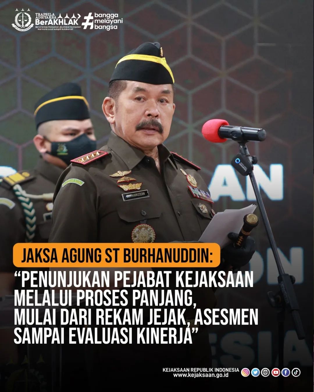 Kejaksaan RI on Twitter: "Jaksa Agung ST Burhanuddin memberikan pengarahan serta melantik ...