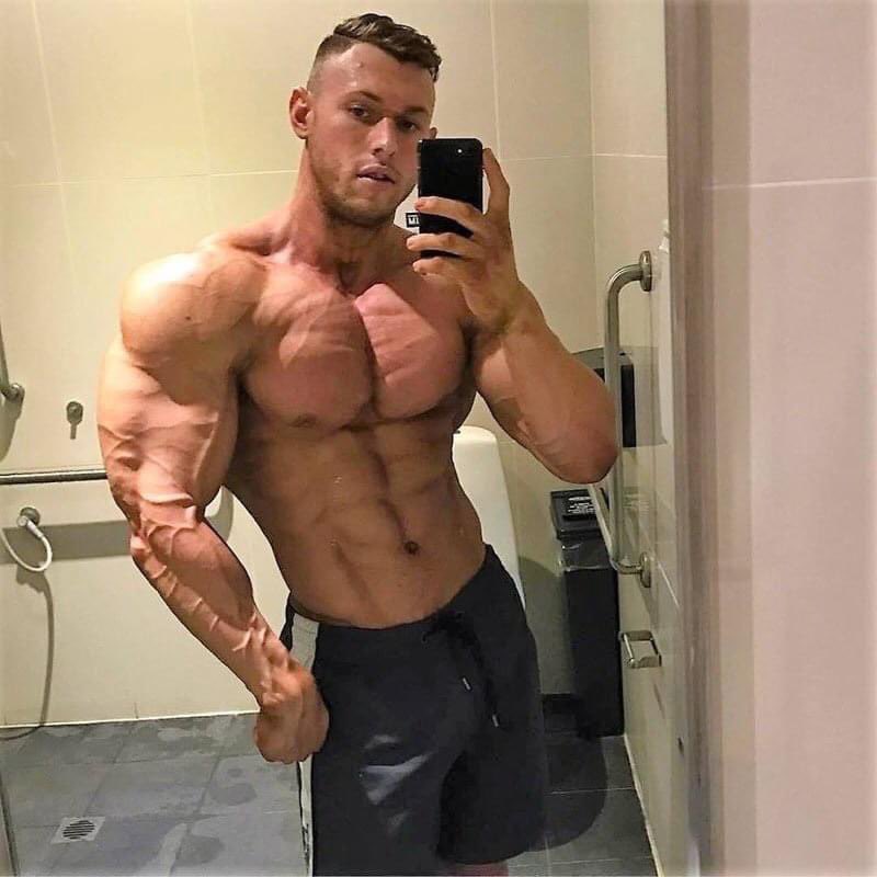 Muscle Guy on Twitter: "Ripe and built!"