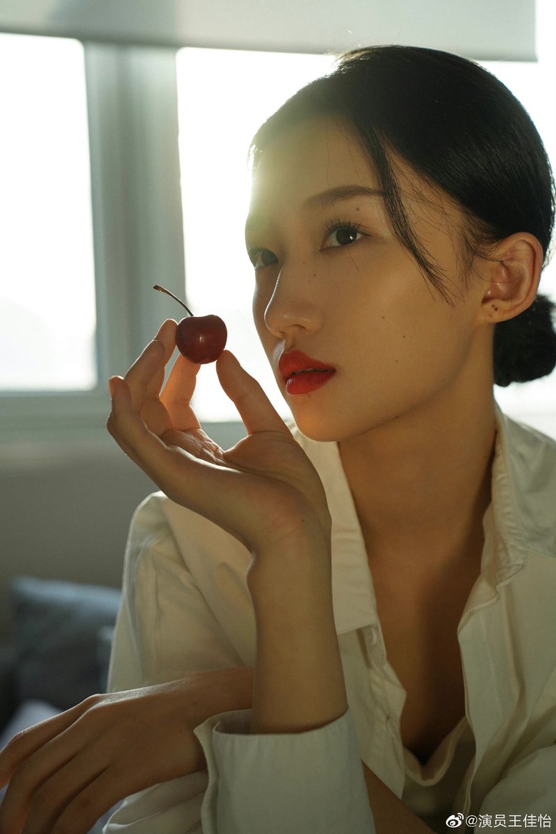 Cdrama Lovers | fan account on Twitter: "「📸 | A atriz novata #WangJiayi de #FullRiverRed ...