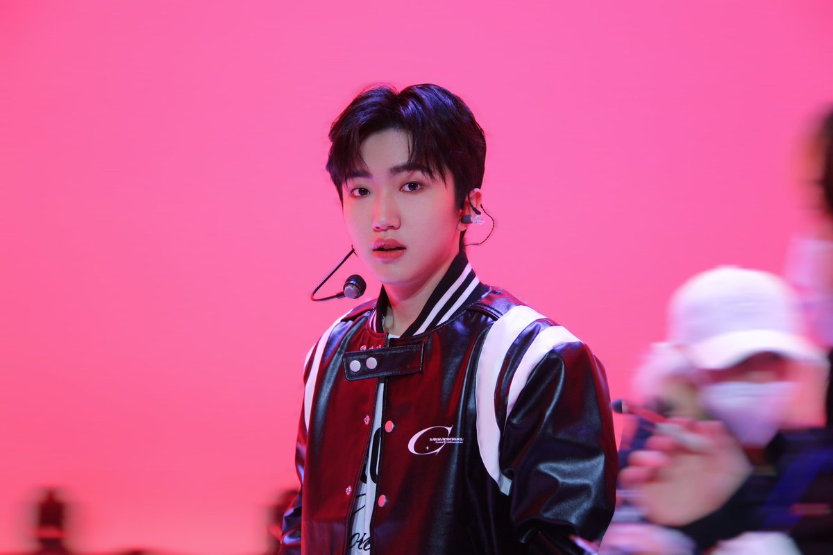 NIHAO Stage on Twitter: "BOSS们，清新可爱的BOY STORY《约定》LIVE舞台完整版已经上线了 我们也准备了一些花絮图给大家先解解馋，希望BOSS们看的开心 ...