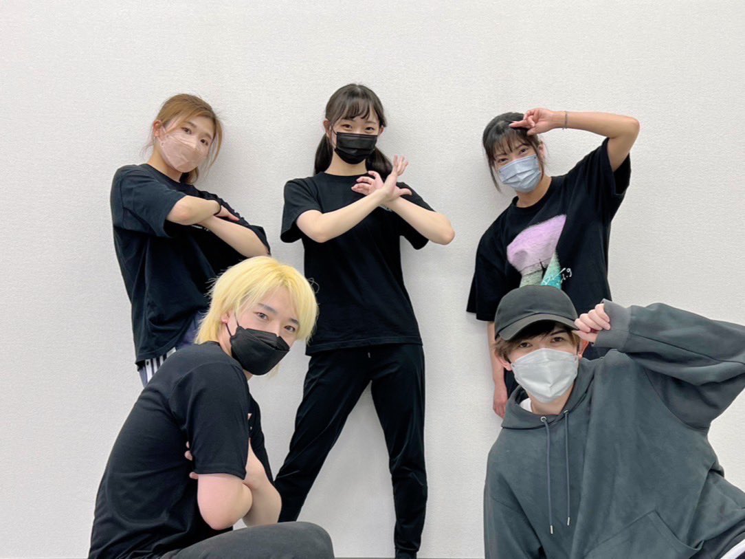 ソリッド・キューブ@反町梨人（広報担当） on Twitter: "続いての #ソリッド・キューブ の現場は… ②#新舞美 さん #村上雅貴 さん #Jakko さん #春日麻里 さん #奥山 ...