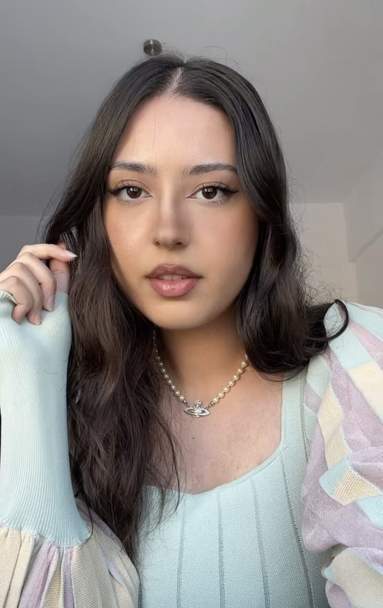 𝒏𝒂𝒓𝒊𝒎𝒂𝒏𝒆🤍 on Twitter: "bonjour bonjour 💓"