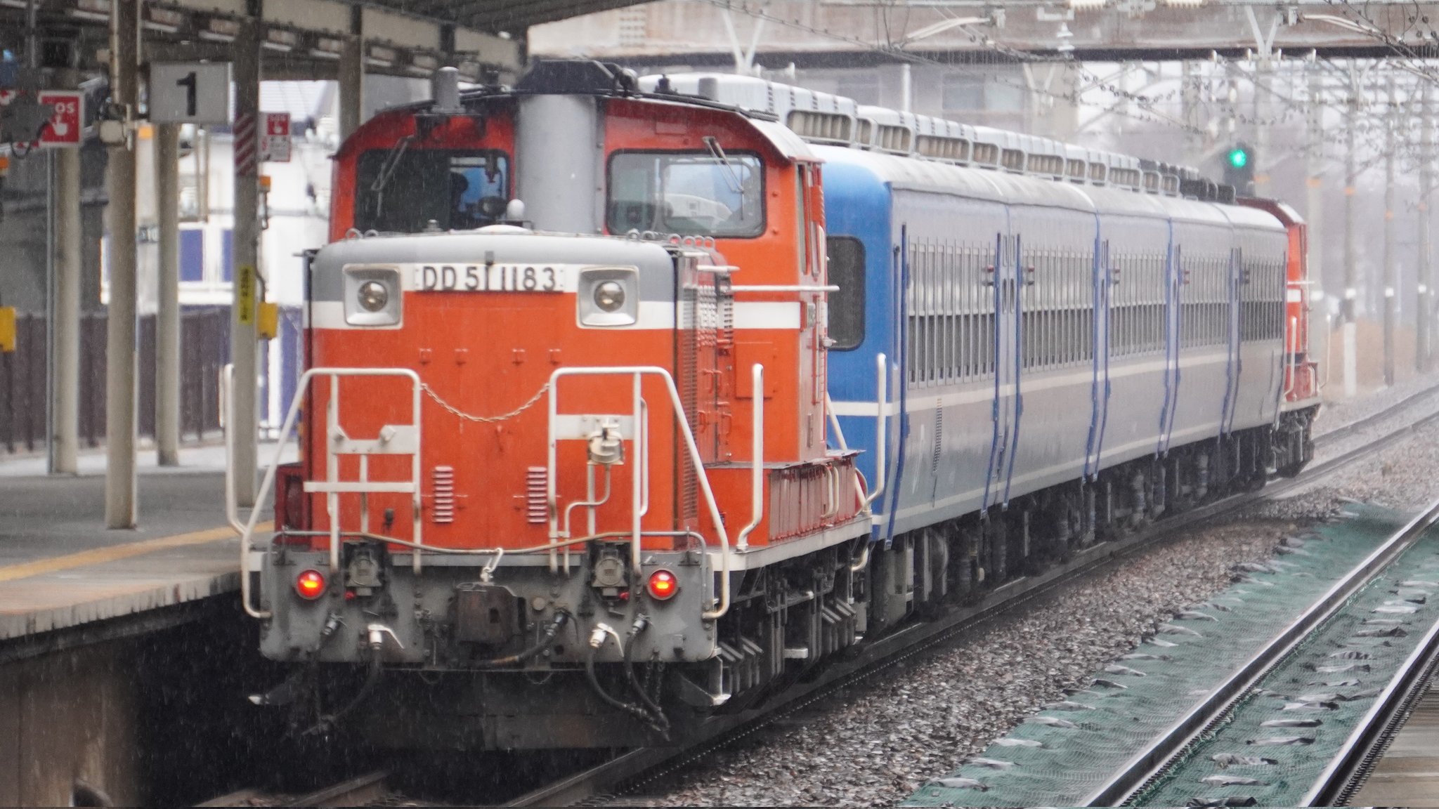 C56形160号機(SL北びわこ号) on Twitter: "2023年2月8日 米原訓練 試9980レ(南彦根) 試9981レ(米原操) DD51-1193+ｽﾊﾌ12-155+ｵﾊ12 ...