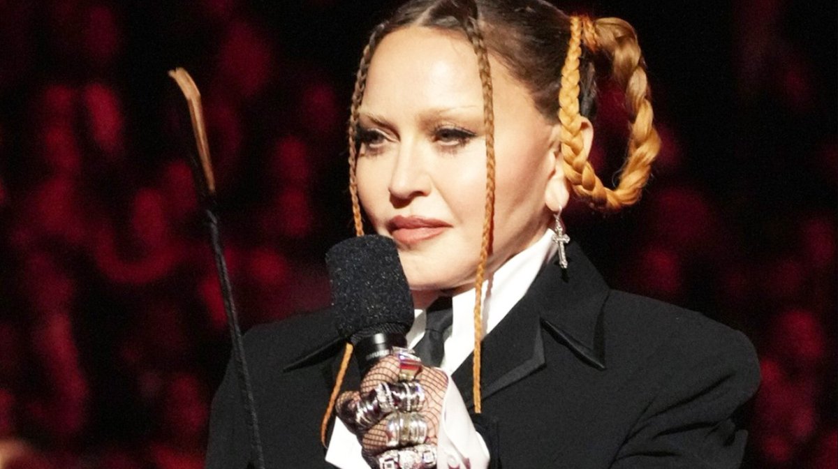 E News On Twitter Madonna Slams Critics After They Comment On Her