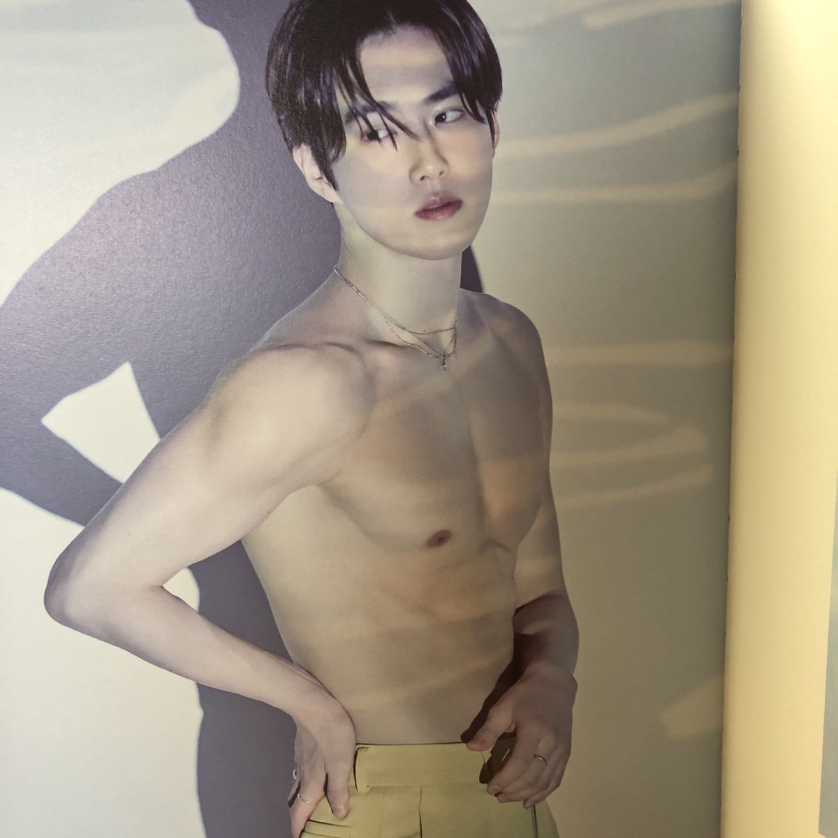 Suho Shirtless