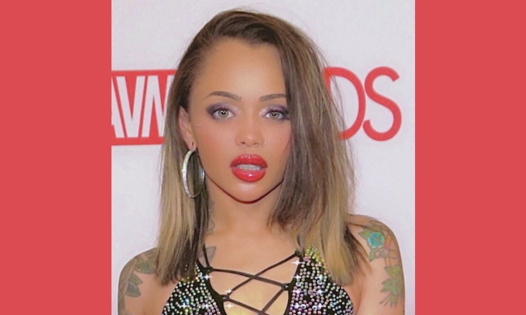 TW Pornstars - AVN Media Network. Twitter. Holly Hendrix Adds Editor and Director to Accolades ...