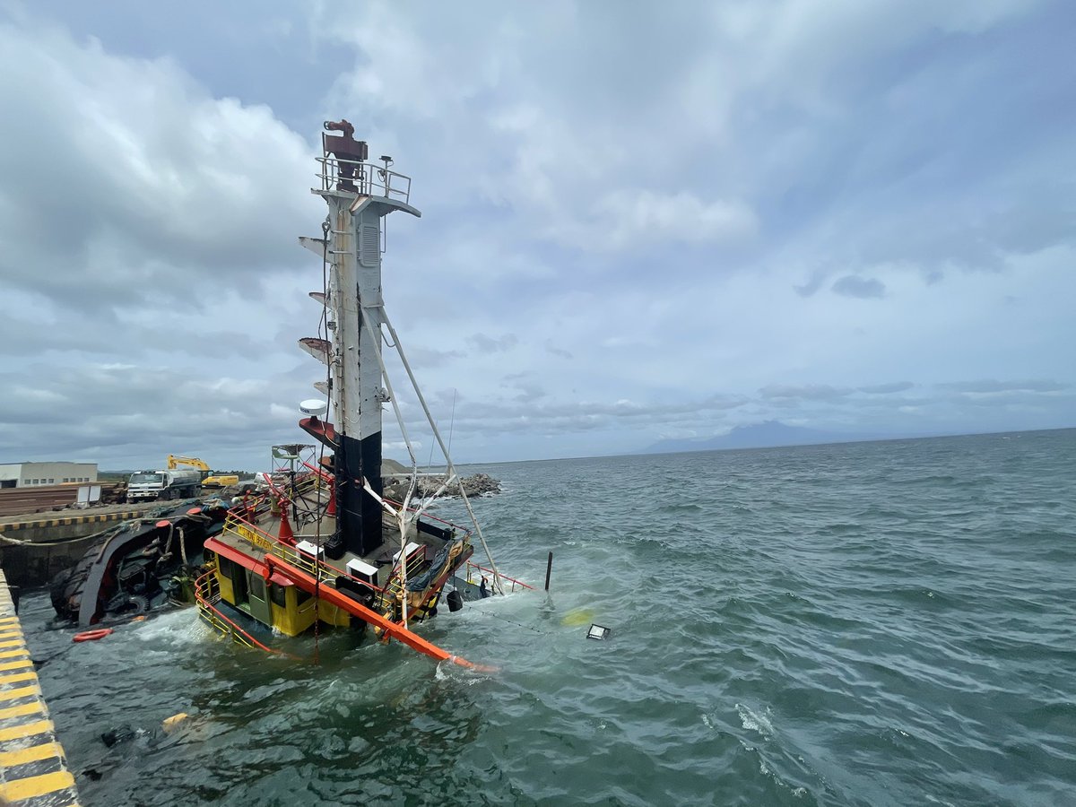 LOOK: Tugboat ‘MT Strong Bravery’ capsized at Subukin Port in San Juan ...