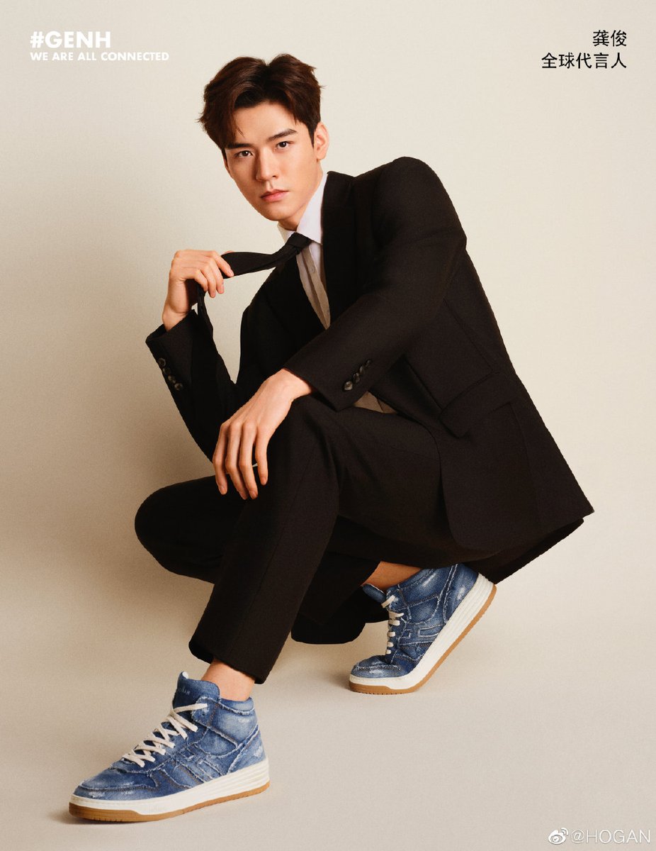 光 on the 🍊🏔 / 🐱🍑💙 on Twitter: "RT @Karenkk_axel: Junjun is just incredibly handsome 😍"