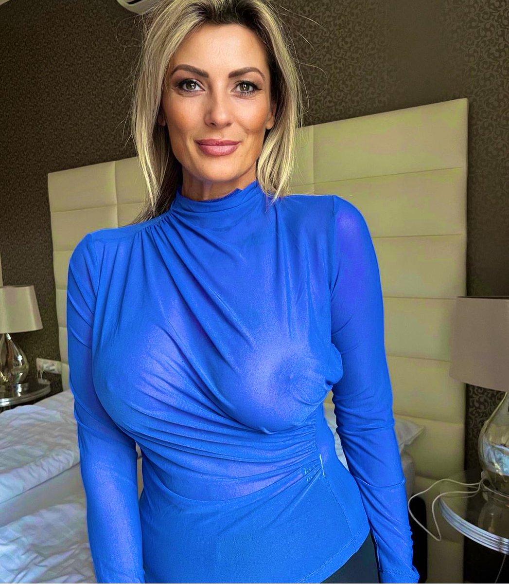 randa azouri on Twitter: "شي بحير ليش عيونها مشطشطين"