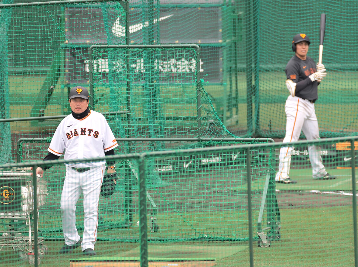 スポーツ報知 プロ野球取材班 On Twitter 【 巨人 】大久保博元打撃チーフコーチ、打撃投手を務めて門脇誠を相手に熱投 Hochinewsarticles