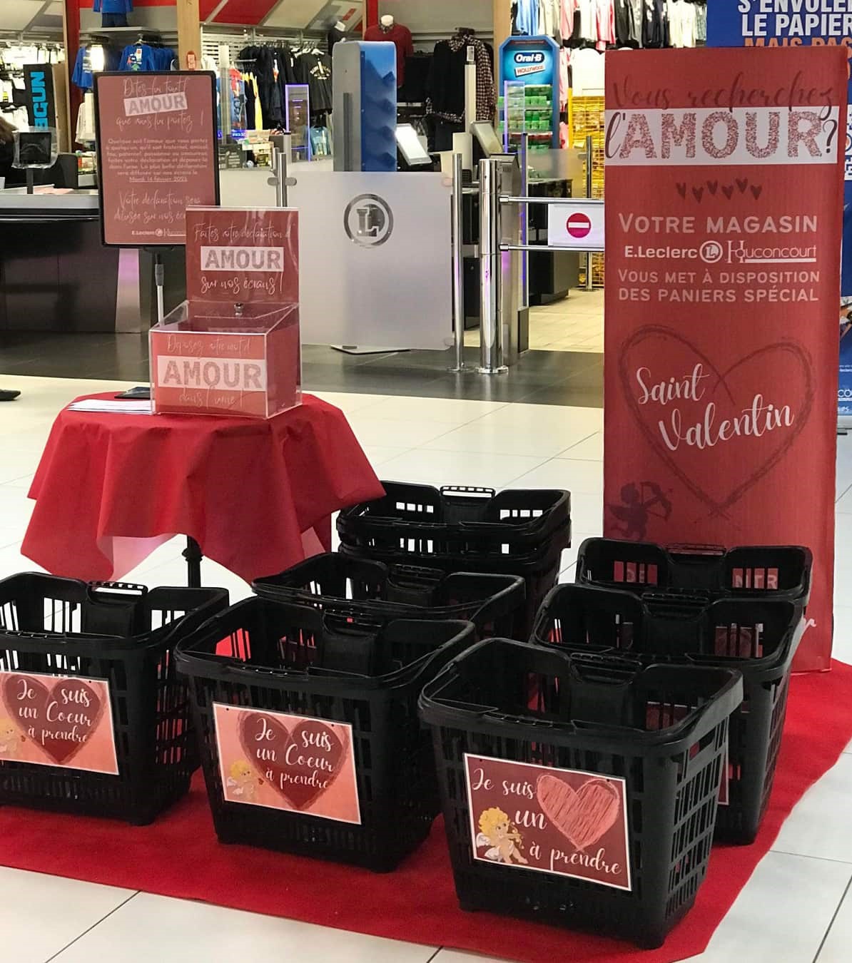 Creapills 💊 on Twitter: "Coup de foudre au Leclerc ! Pour la Saint-Valentin, des magasins ...