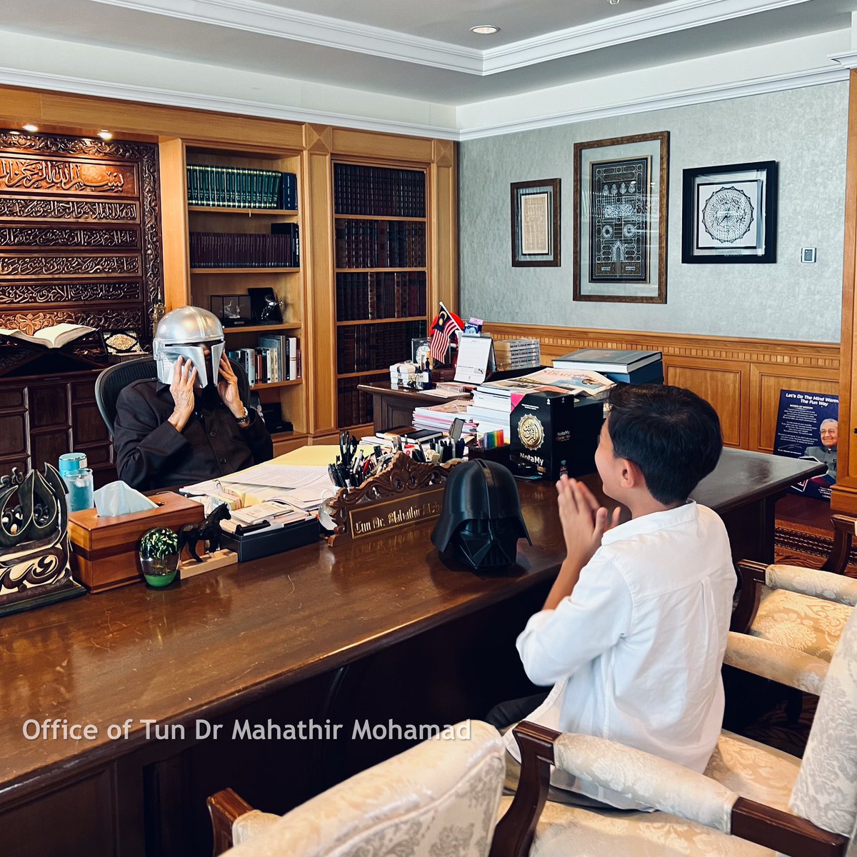 🖤 𝙃𝙖𝙧𝙡𝙚𝙮𝙛𝙪𝙘𝙠𝙞𝙣𝙦𝙪𝙞𝙣𝙣🖤 on Twitter: "RT @chedetofficial: Saya ditemuramah Umar Amirul Shakur ...