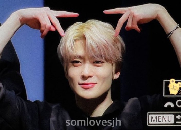 On Twitter His Cheekies Are Back Bewbs Got Angrier Arms on-twitter-his-cheekies-are-back-bewbs-got-angrier-arms