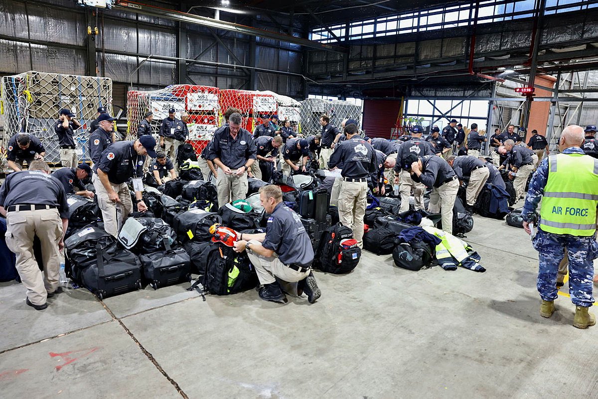 Senator Penny Wong on Twitter: "Australian search and rescue teams are now en route to Türkiye ...